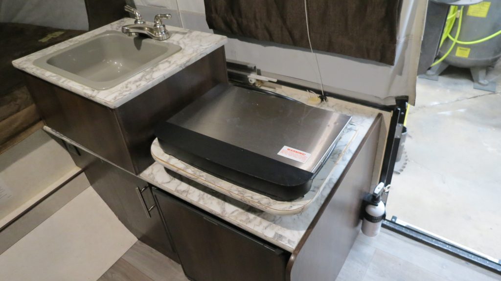 2018 Jayco Jay Sport 12UD Pop-Up - Poor Farmers RV Sales, Service ...